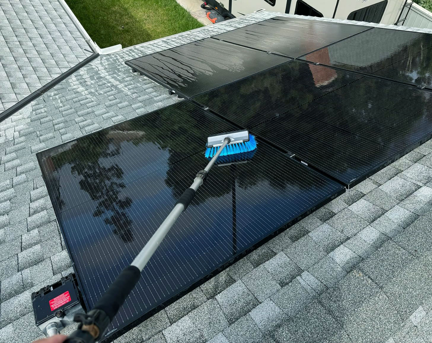 Best 10 Solar Panel Cleaners for 2024 to Keep Your Panels Efficient and ...